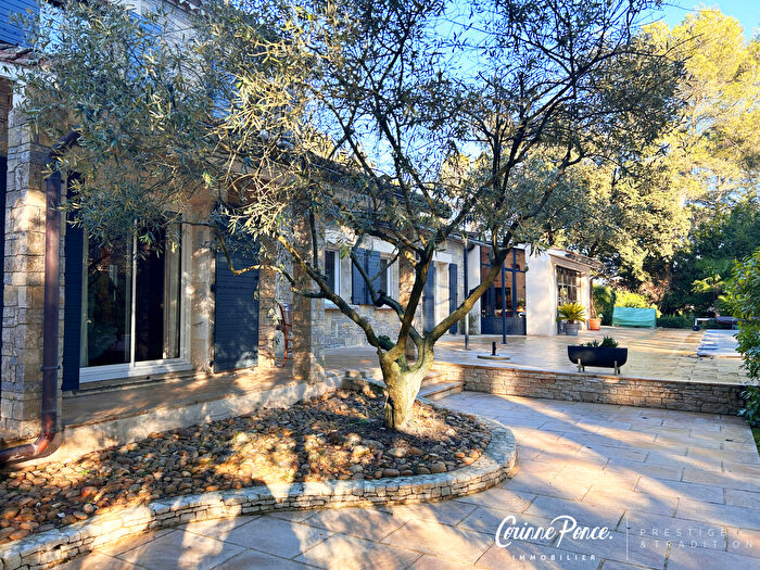 Maison à vendre - Nîmes - 4 pièces - 3 chambres