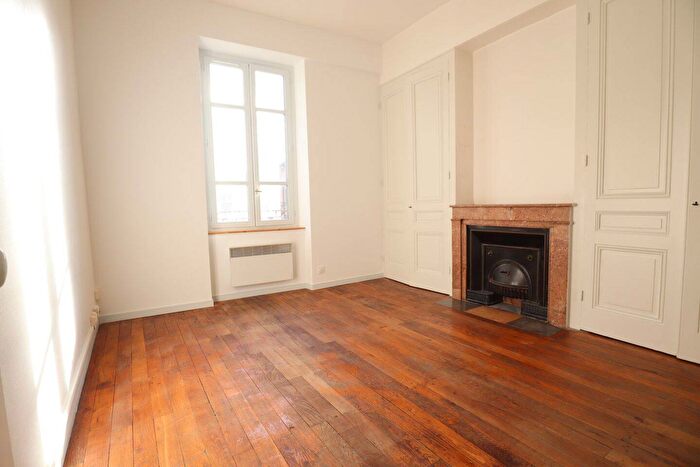 Appartement à louer - Saint-Fons - 2 pièces - 1 chambre