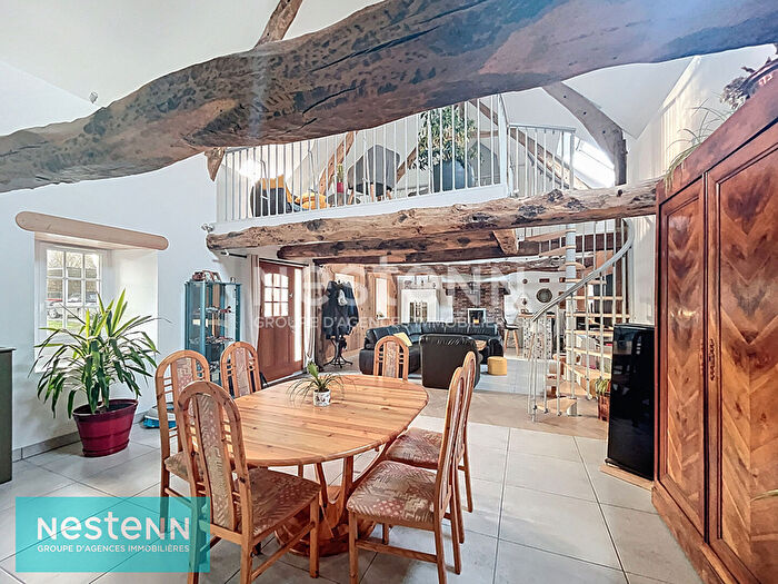 Maison à vendre - Plouguenast - 7 pièces - 5 chambres