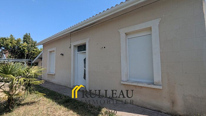 Maison à vendre - Ambarès-et-Lagrave, Centre-ville, Lagrave, Les Erables, Chêne Vert - 4 pièces - 3 chambres