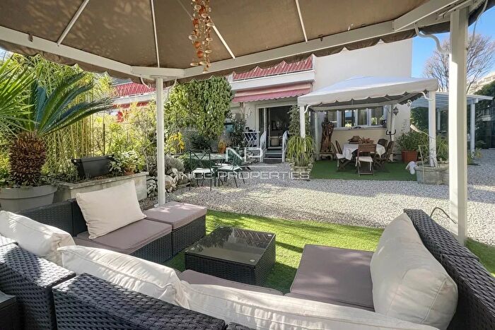 Appartement à vendre - Nice, Cimiez - 3 pièces - 2 chambres