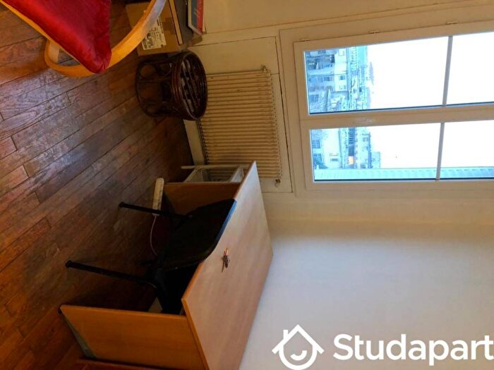 Appartement à louer - Allies-Clos dOr, Grenoble - 4 pièces - 2 chambres