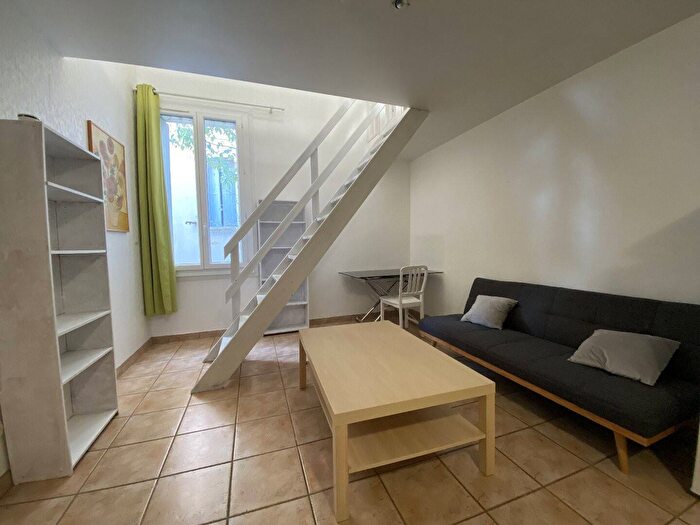 Centre Ville, Périgueux : Appartement 2 pièces à louer