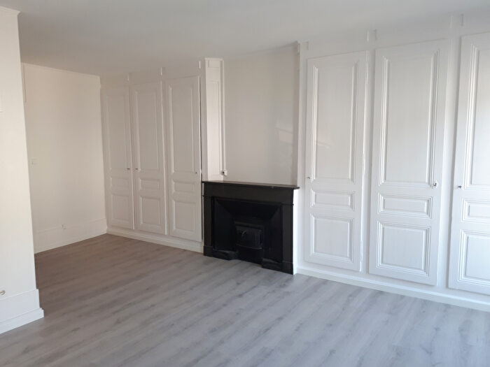 Meximieux - Appartement 2 pièces à louer