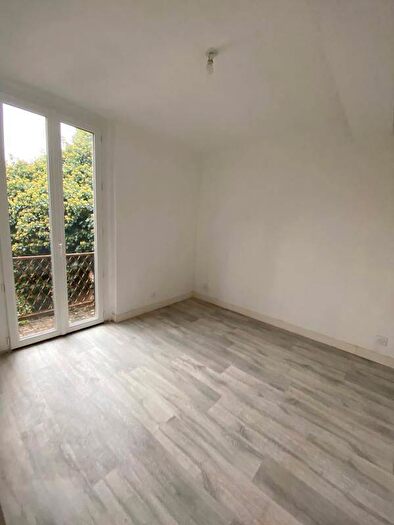 Palais de Justice-Saint Eusebe-Pont, Auxerre : Appartement 2 pièces à louer