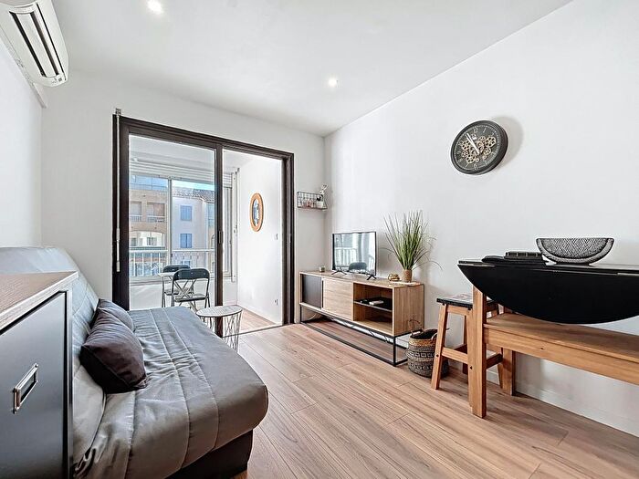 Appartement à vendre - Fréjus, Centre-ville - 2 pièces - 1 chambre