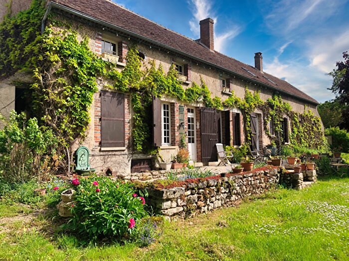 Maison à vendre - Chevry-sous-le-Bignon - 7 pièces - 5 chambres
