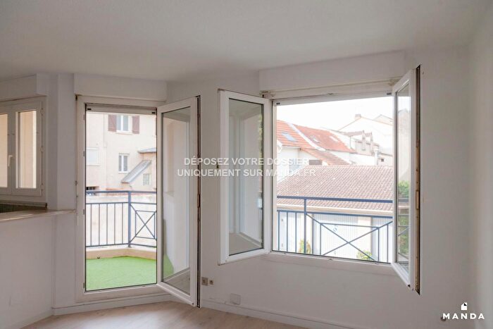 Appartement 3 pièces à Sarcelles, Village, Chauffour, à louer