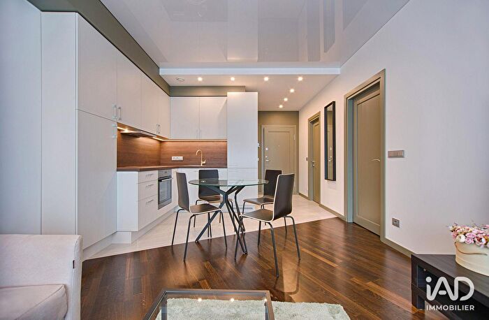 Appartement à vendre - Vallauris, Les Paluds - 2 pièces - 1 chambre