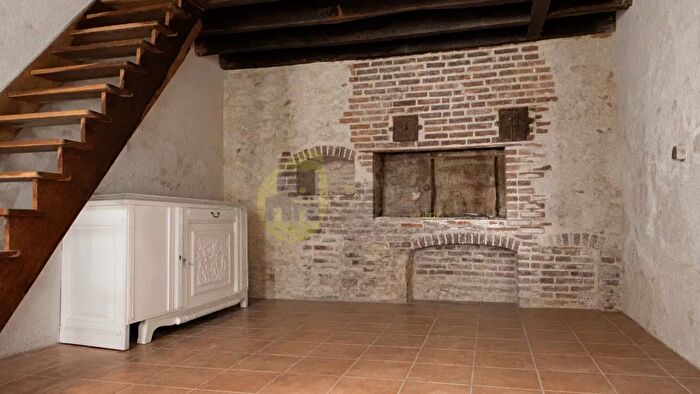 Maison 5 pièces à Neuvy-Saint-Sépulchre, à vendre