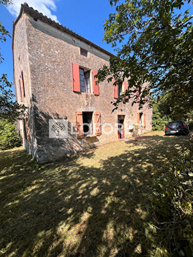 Maison 5 pièces à Gourdon, à vendre