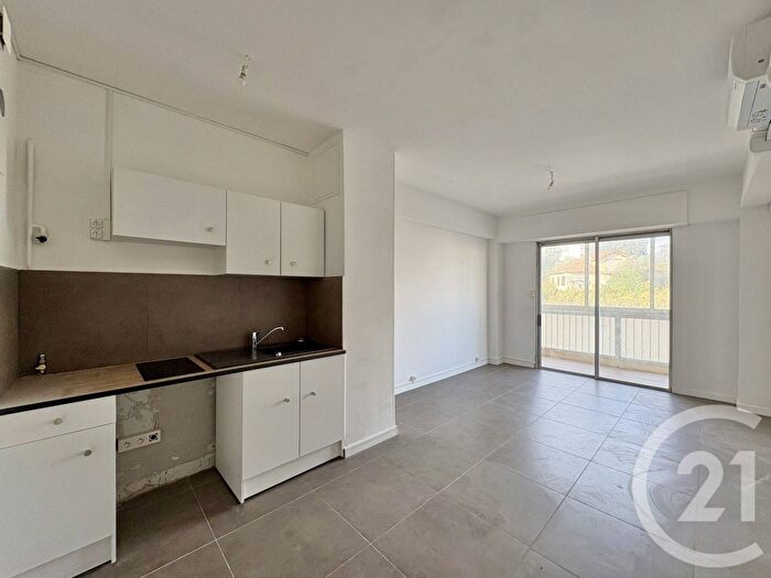 Appartement à louer - Ajaccio - 2 pièces - 1 chambre