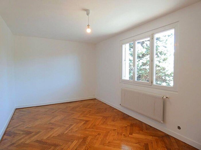 Appartement 2 pièces à louer à Centre-Bourg, Saint-Genis-Laval