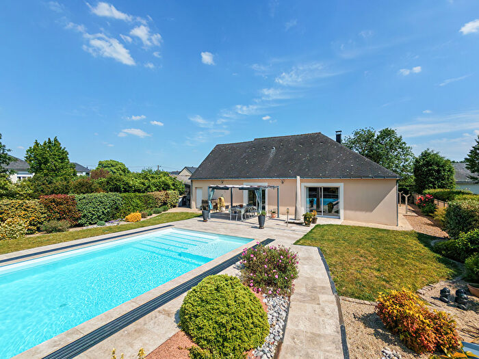Maison à vendre - Juigné-sur-Loire - 8 pièces - 5 chambres