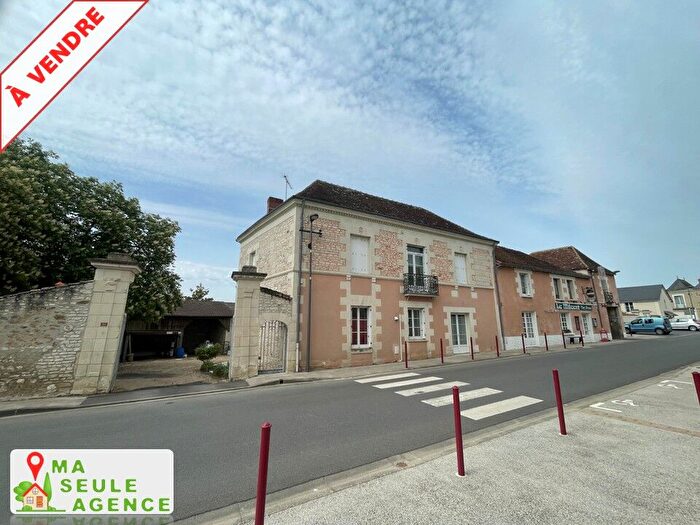 Braslou - Maison 12 pièces à vendre