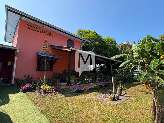 Maison à vendre - Matoury - 4 pièces - 3 chambres