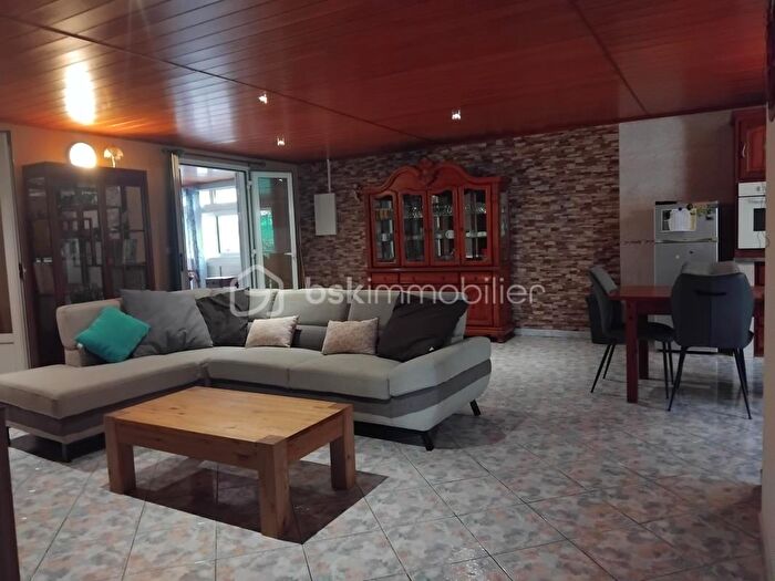 Maison 7 pièces à louer à Entre-Deux