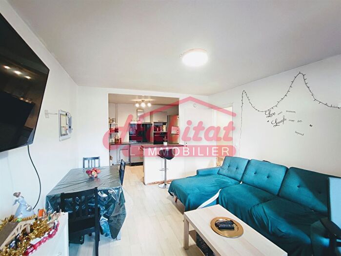 Appartement à vendre - Chelles, Centre-ville, Gare, Abbesses - 3 pièces - 2 chambres