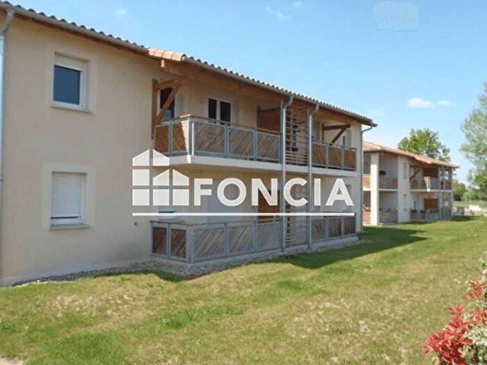 Appartement 3 pièces à Bordères-sur-léchez, à louer