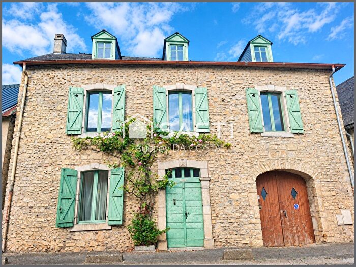 Maison 7 pièces à Oloron-Sainte-Marie, à vendre