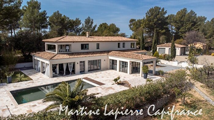 Maison à vendre - Tourtour - 10 pièces - 6 chambres