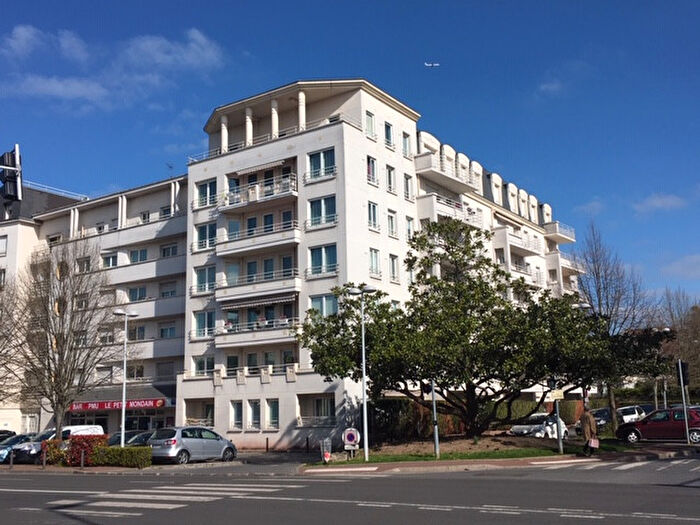 Appartement à louer - Eaubonne, Jean-Jacques Rousseau - 4 pièces - 3 chambres
