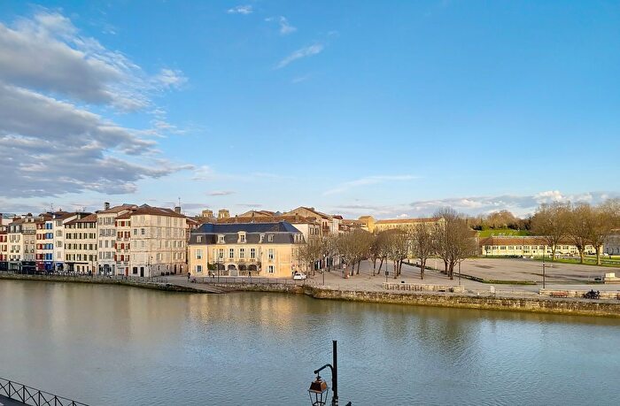 Appartement à vendre - BayonneBayonaBaiona - 2 pièces - 1 chambre