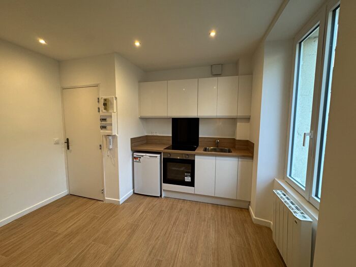 Appartement à louer - Triel-sur-Seine - 2 pièces - 1 chambre