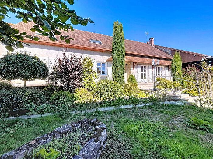 Maison à vendre - Ruffey-lès-Echirey - 10 pièces - 7 chambres