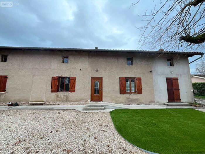 Maison à louer - Ozan - 5 pièces - 4 chambres