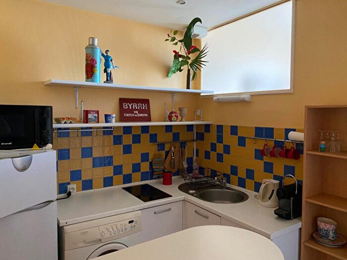 Appartement à louer - Nantes, Saint-Clément, Jardin des plantes, Caserne Lamoricière - 2 pièces - 1 chambre