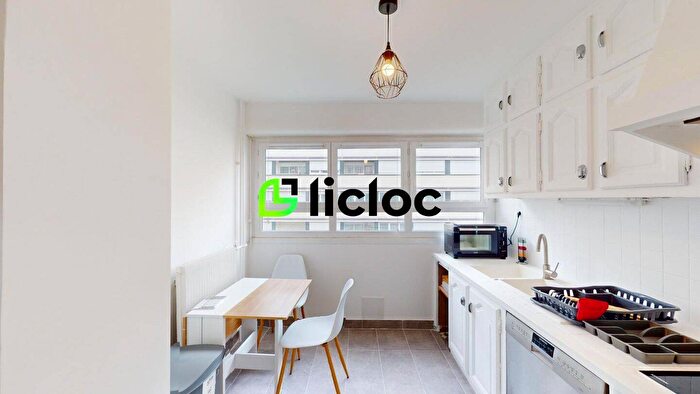 Appartement à louer - Pontoise - 5 pièces - 5 chambres