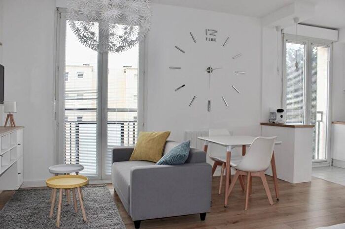 Barbâtre-Saint Remy-Verrerie, Reims - Appartement 1 pièce à louer