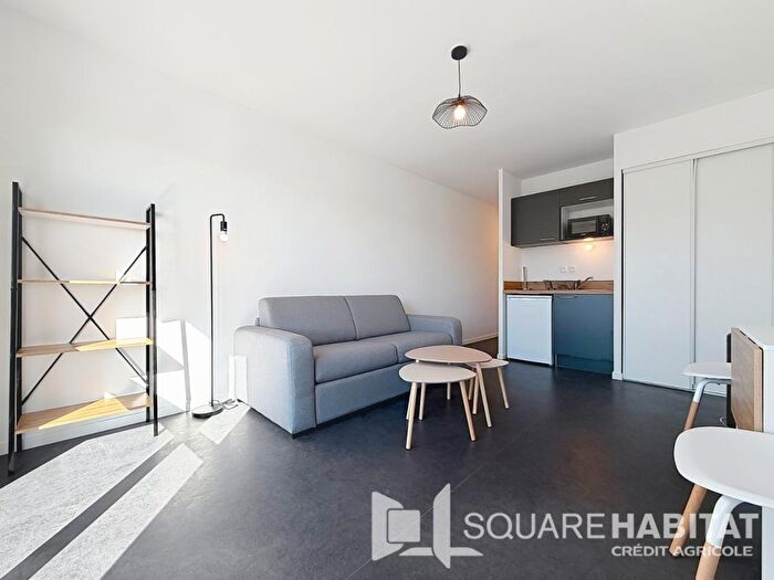 Appartement à louer - Quartiers Nord-Est, Les Longs Champs - 1 pièce