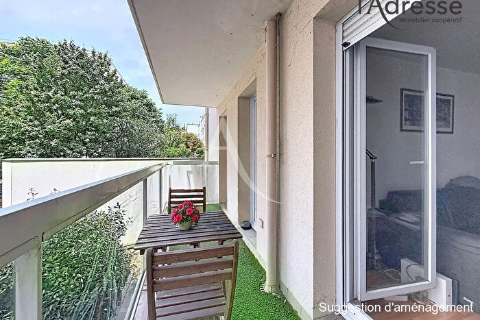 Suresnes, Carnot, Gambetta : Appartement 2 pièces à vendre
