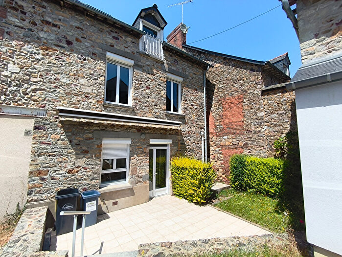 Liffré : Maison 7 pièces à louer
