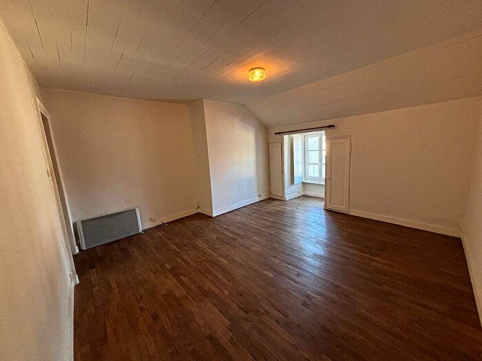 Trois Quartiers-Centre Ville, Poitiers : Appartement 1 pièce à louer