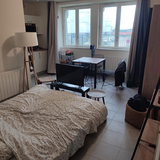 Appartement à louer - Quartiers Nord-Est, La Motte Brûlon - 1 pièce