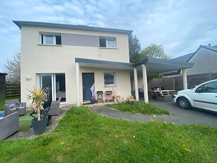 Lamballe, Centre-ville : Maison 4 pièces à vendre