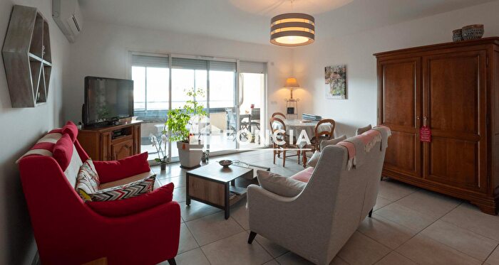 Appartement à vendre - Pont-de-lIsère - 3 pièces - 2 chambres