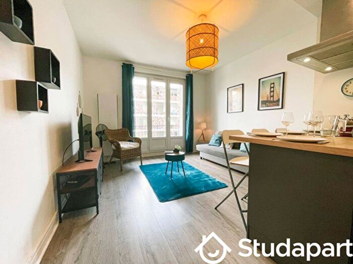 Appartement à louer - Allies-Clos dOr, Grenoble - 3 pièces - 2 chambres