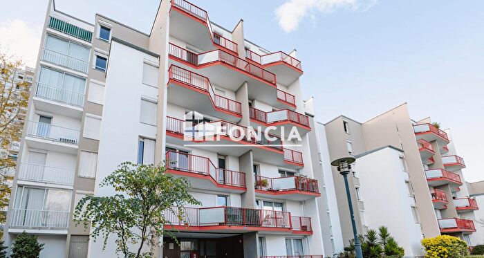 Appartement à vendre - Quartiers Sud-Ouest, Alma - 5 pièces - 2 chambres