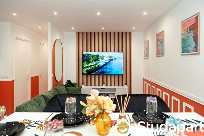 Appartement à louer - Champtier du Coq, Évry-Courcouronnes - 6 pièces - 5 chambres