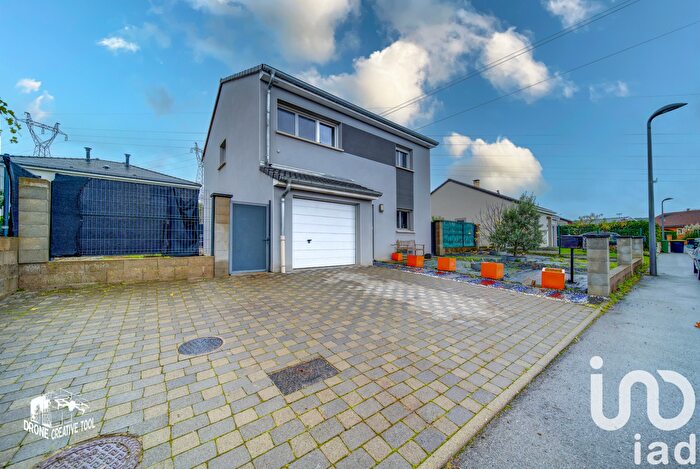 Maison à vendre - Uckange - 5 pièces - 4 chambres