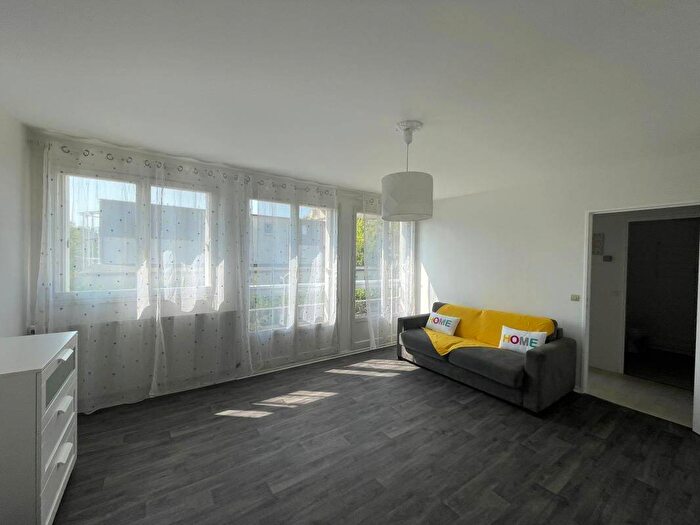 Appartement 1 pièce à Beaumont-Vauquois, Orléans, à louer