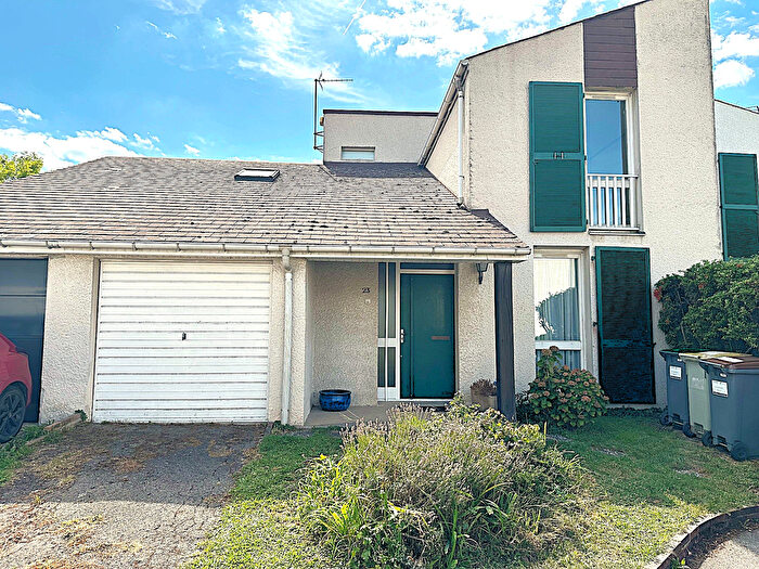 Maison à vendre - Combs-la-Ville, République - 5 pièces - 4 chambres