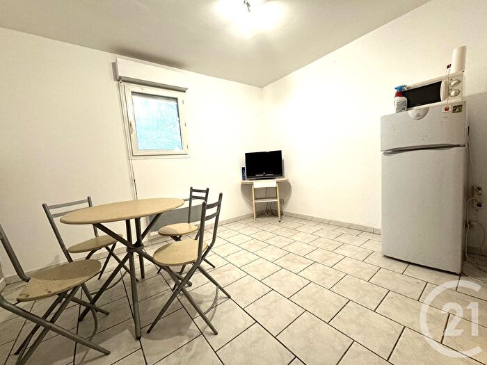 Appartement 1 pièce à louer - Port-Saint-Louis-du-Rhône