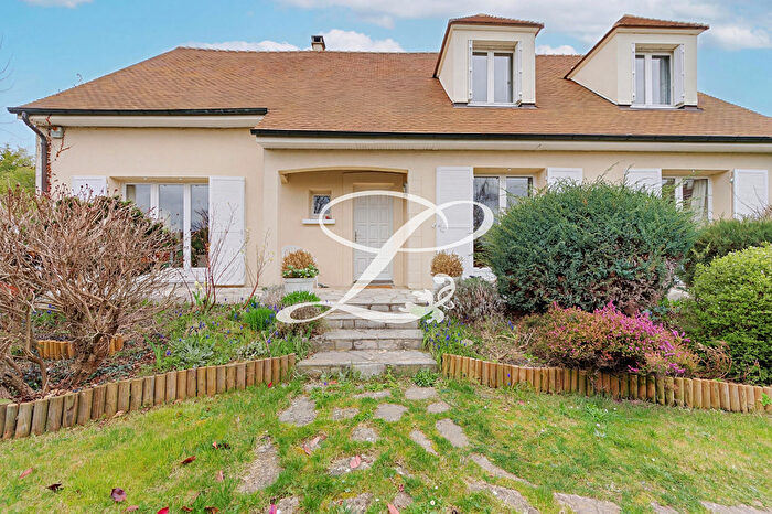 Le Mesnil-le-Roi - Maison 8 pièces à vendre