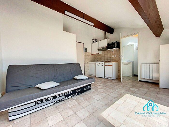 Appartement à louer - Centre Historique, Muret - 1 pièce