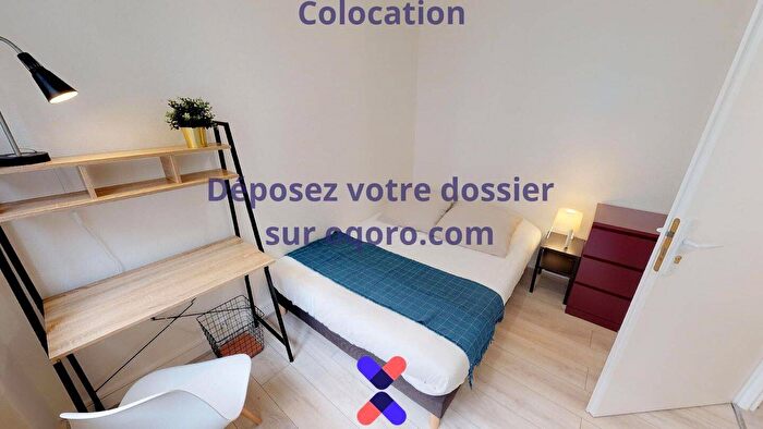 Appartement à louer - Laënnec, Lyon ème arrondissement - 4 pièces - 3 chambres